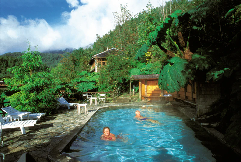 Termas de Puyuhuapi – Ruta Austral Parque Nacional Queulat, Puyuhuapi Chile