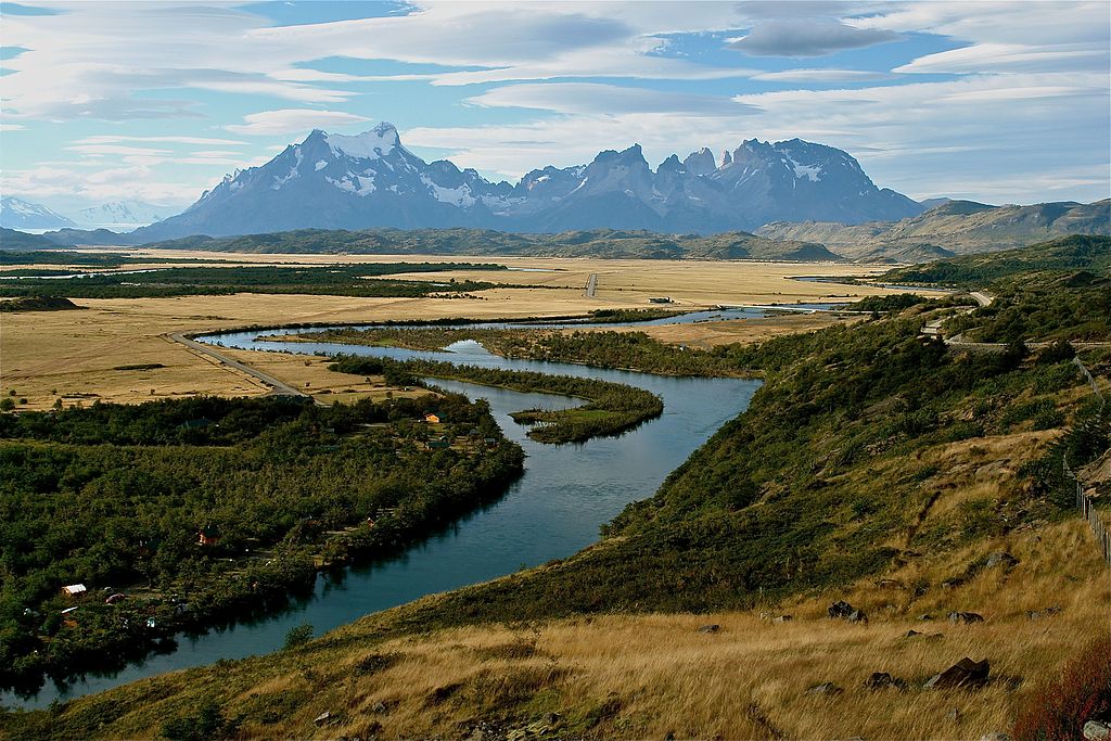 Río Serrano – Torres del Paine y Puerto Natales Chile