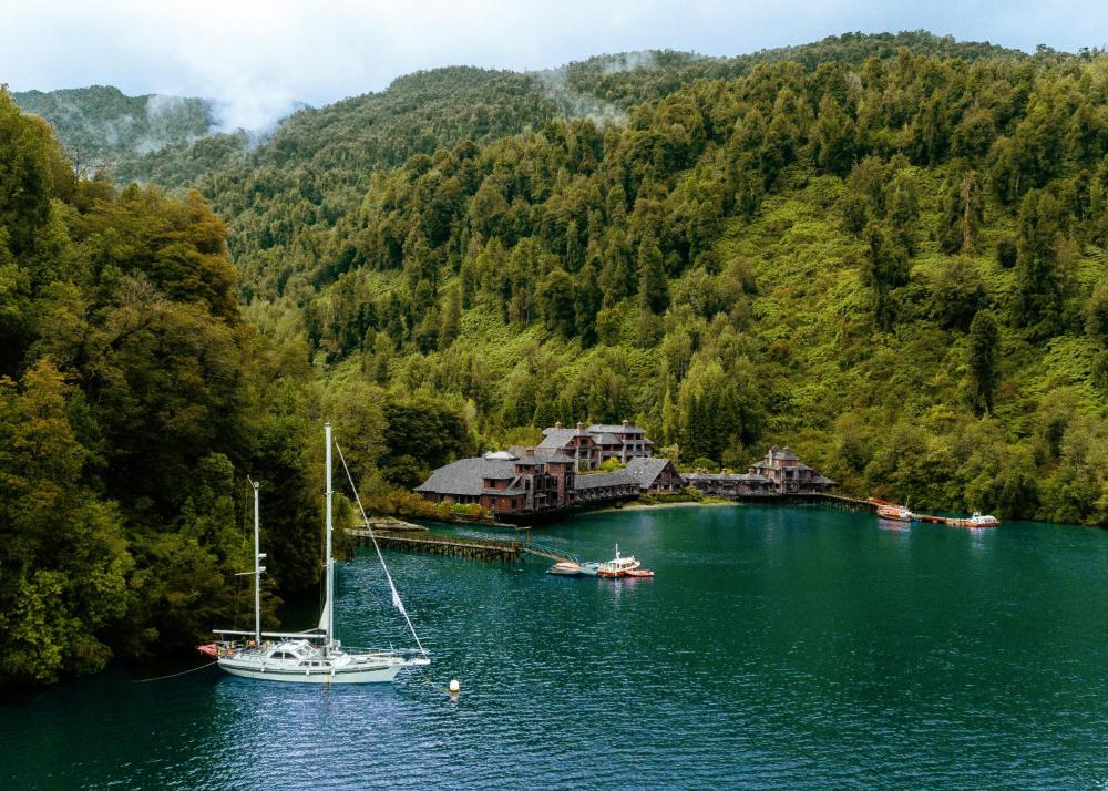 Hotel Lodge & Spa Termas de Puyuhuapi - Información, Tarifas y Reservas